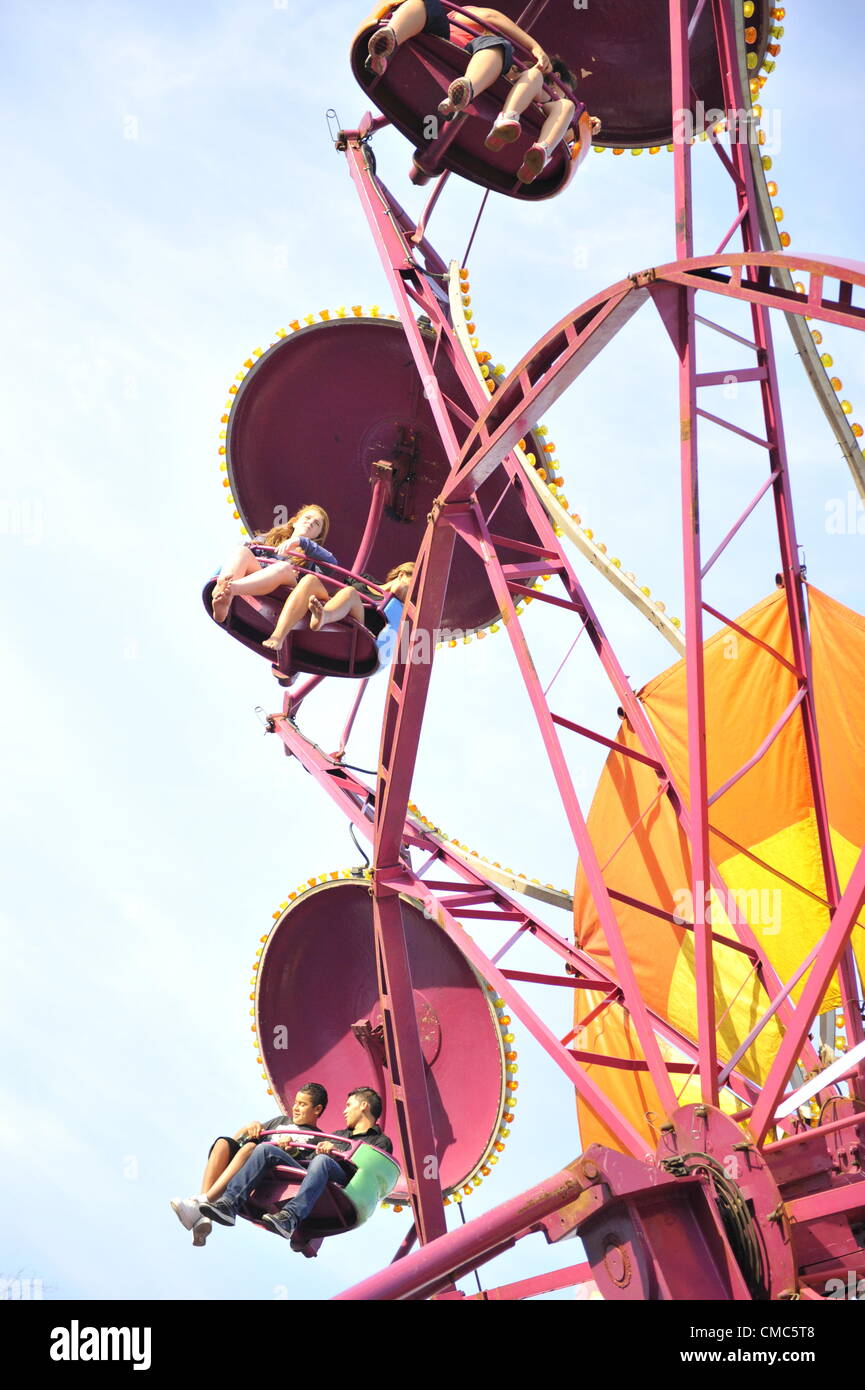Tilt a whirl hi-res stock photography and images - Alamy