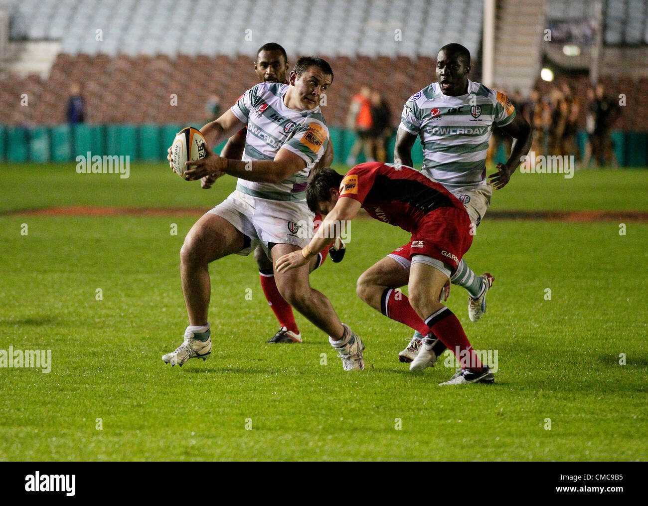 Twickenham stoop rugby ground hi-res stock photography and images - Alamy