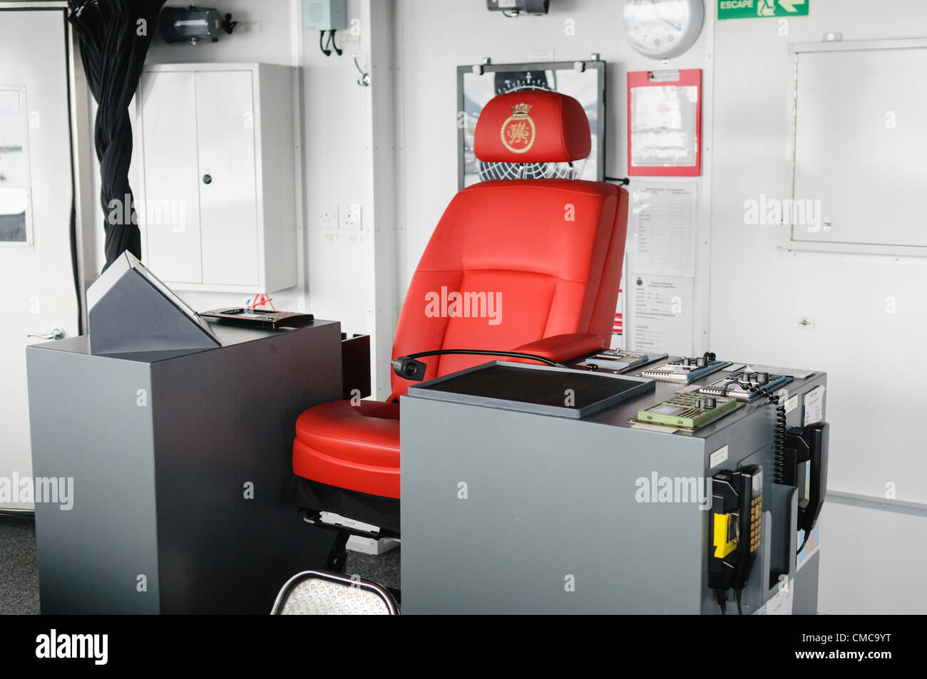 Captains chair hi-res stock photography and images - Alamy
