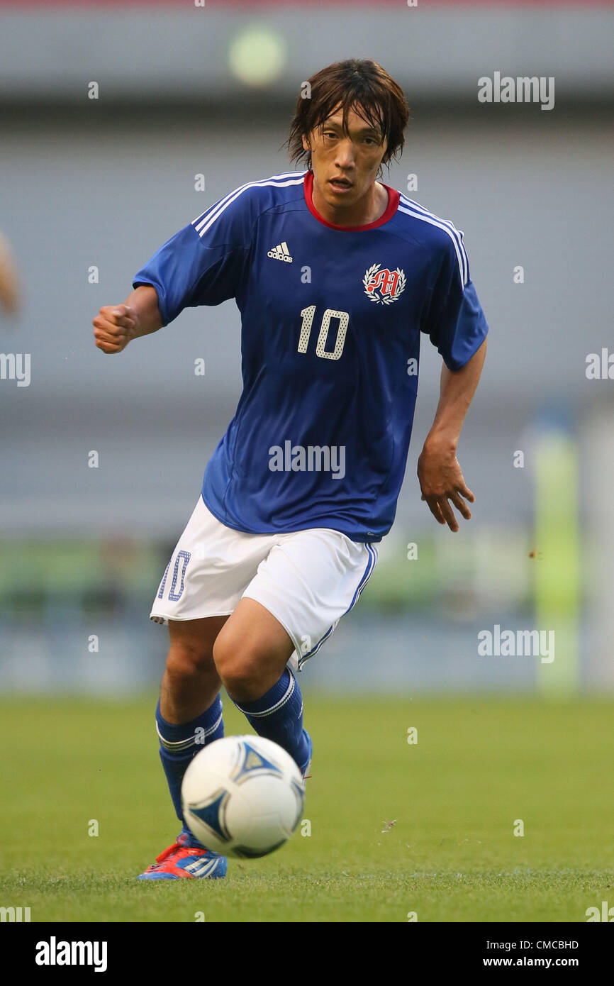Shunsuke Nakamura, JULY 16, 2012 - Football / Soccer : Tsuneyasu ...