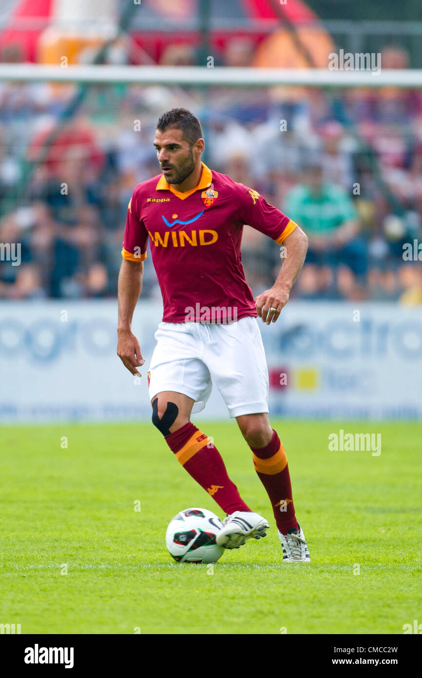 Simone perrotta roma hi-res stock photography and images - Alamy