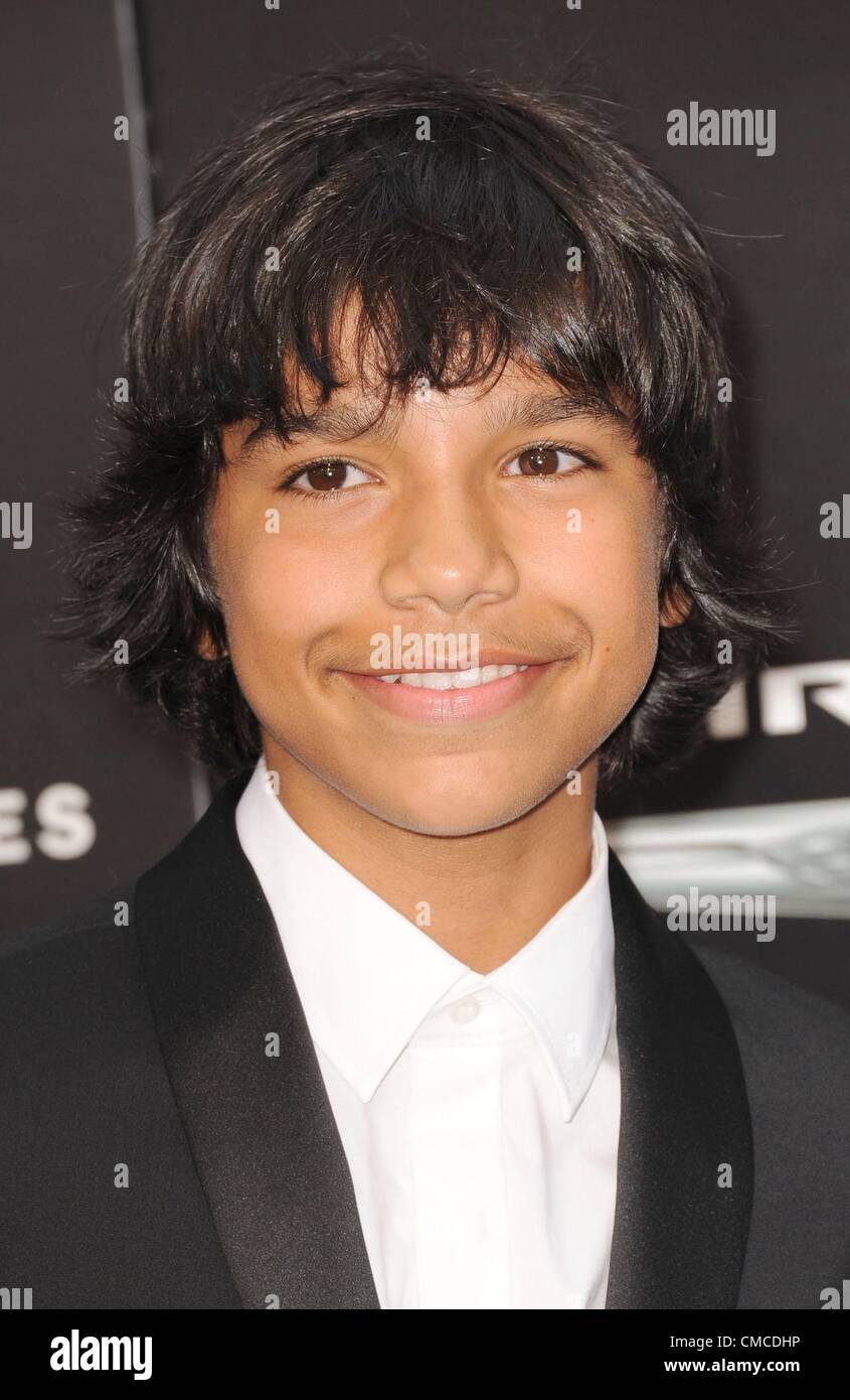 Tyler dean flores hi-res stock photography and images - Alamy