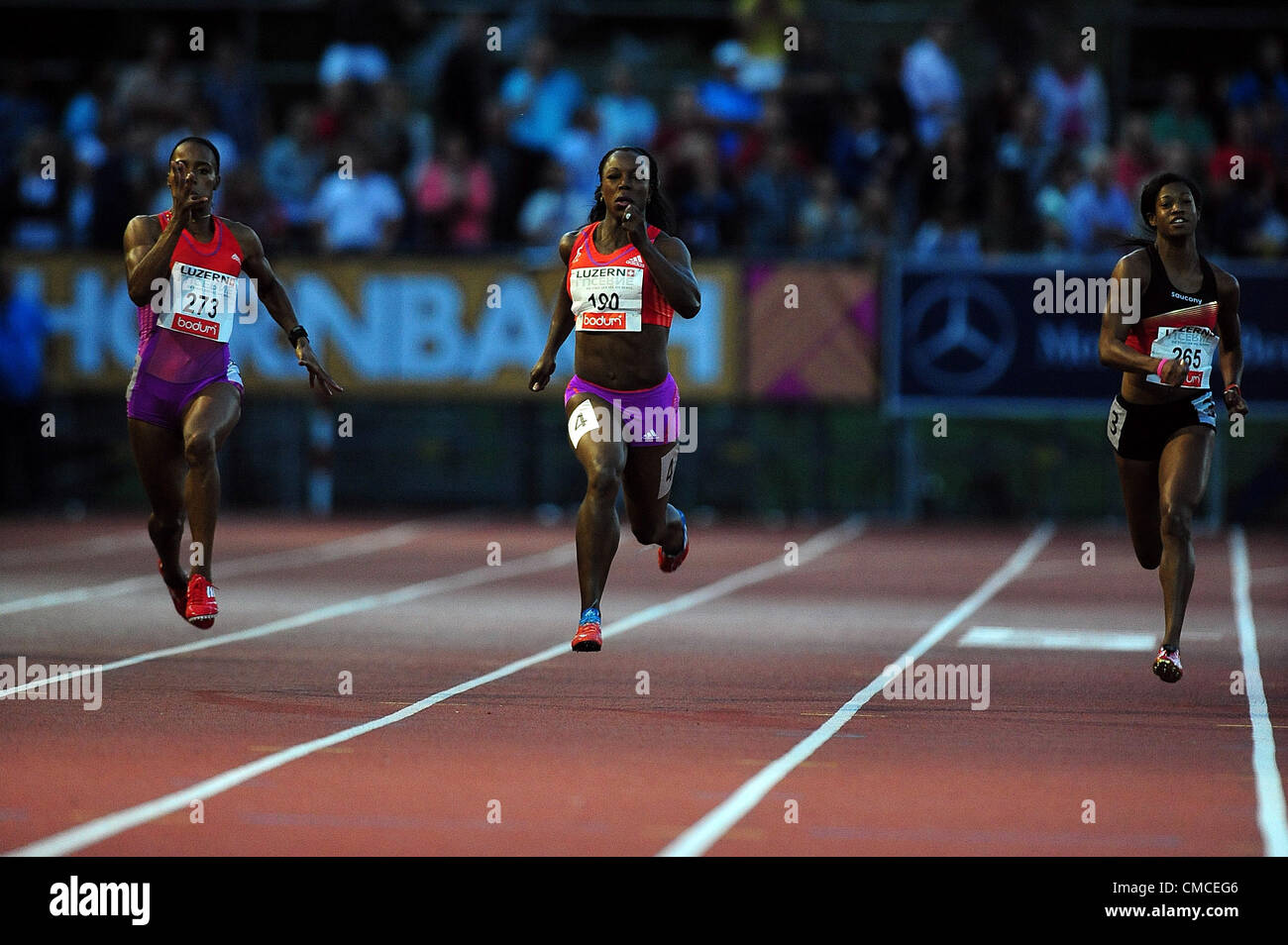 17.07.2012 Lucern, Switzerland. ChaRonda Williams of USA (l) goes to ...