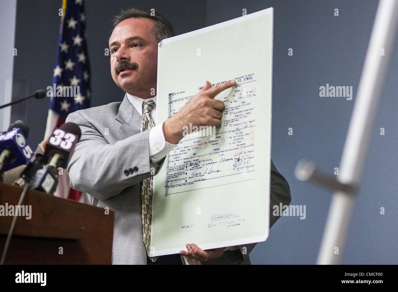 July 17, 2012 - Arizona, U.S - MIKE ZULLO, the volunteer investigator ...