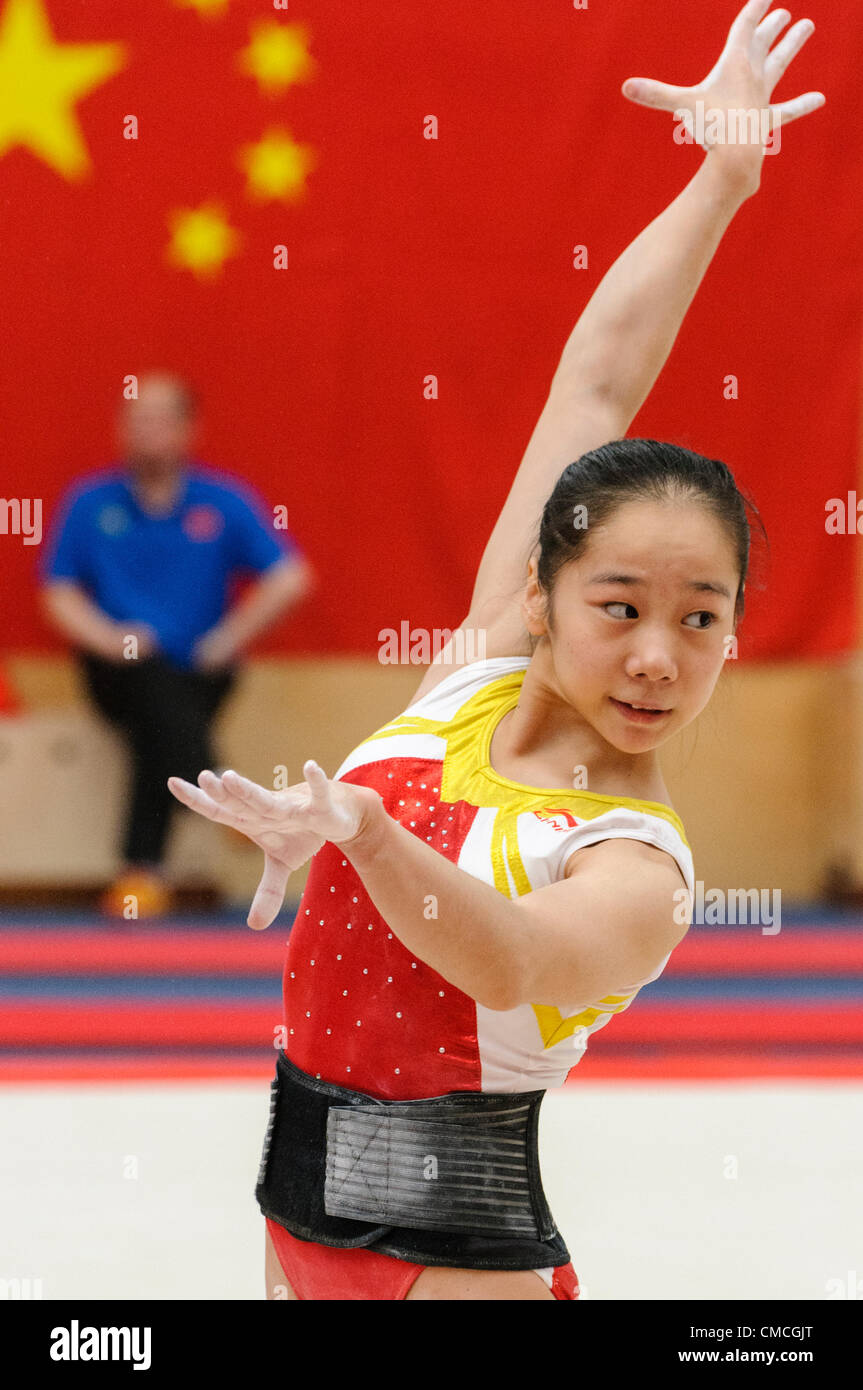 Chinese Gymnast High Resolution Stock Photography and Images - Alamy