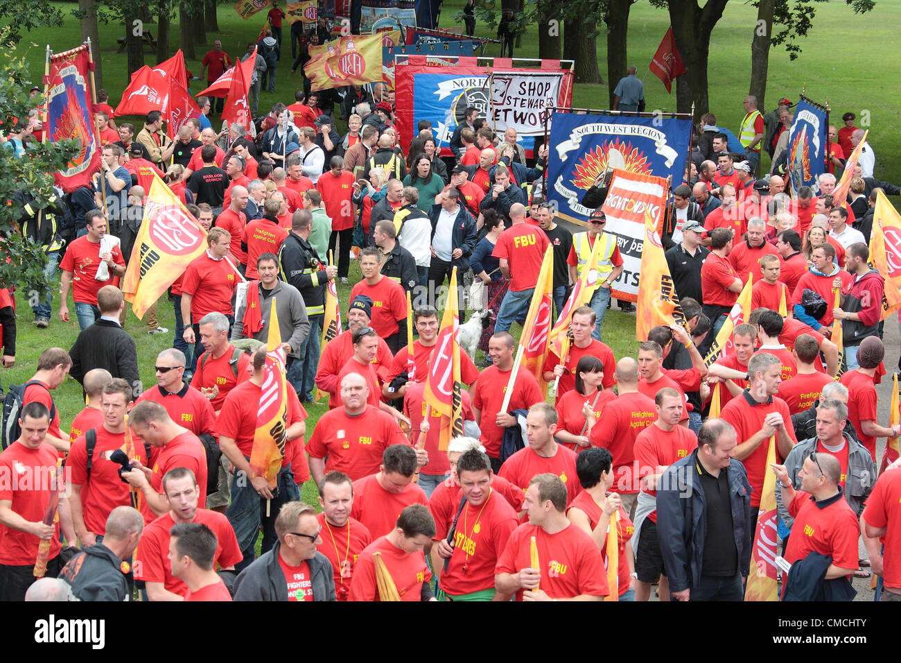 Essex, UK. 18th July 2012. Hundreds of members of the fire service ...