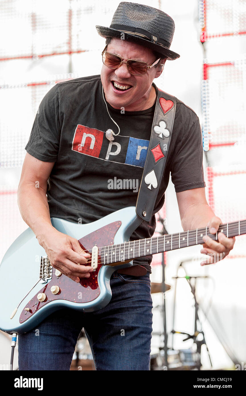 Jul. 12, 2012 - Raleigh, North Carolina; USA - Singer / Guitarist TODD ...