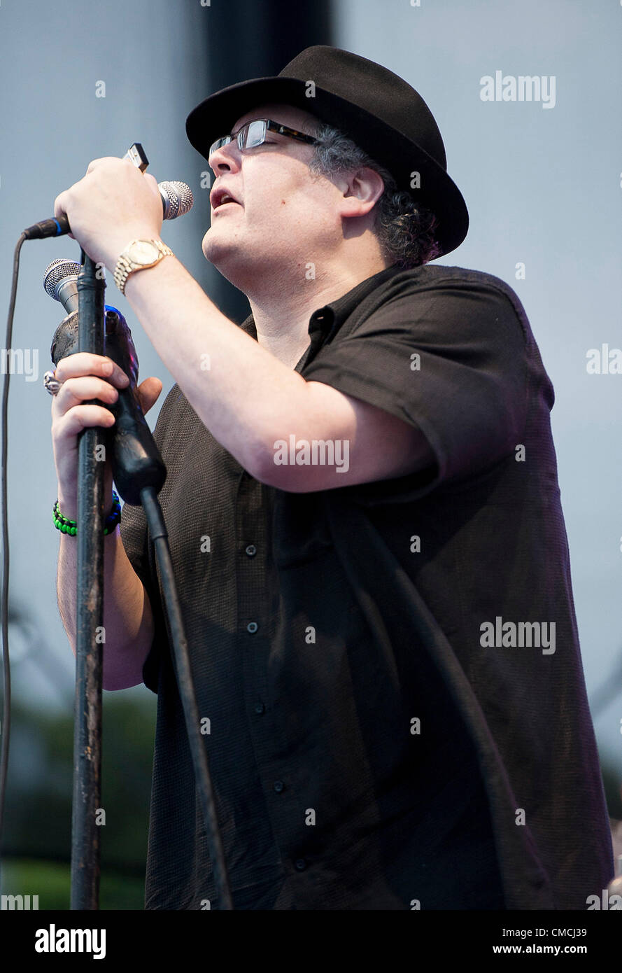 Jul. 12, 2012 - Raleigh, North Carolina; USA - Singer JOHN POPPER of ...