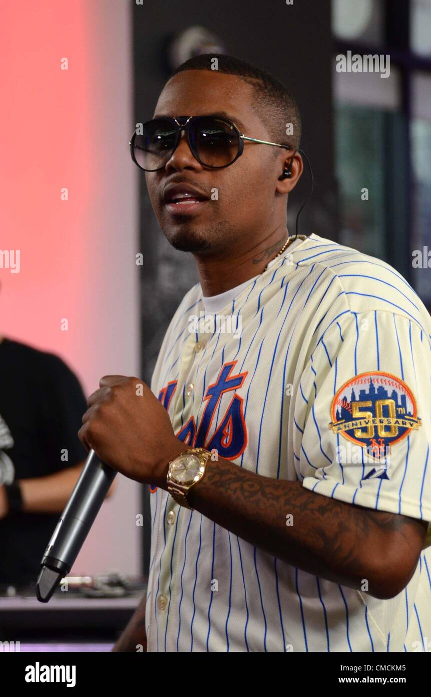 Nas in attendance for MLB Fan Cave Concert Series, MLB Fan Cave, New ...
