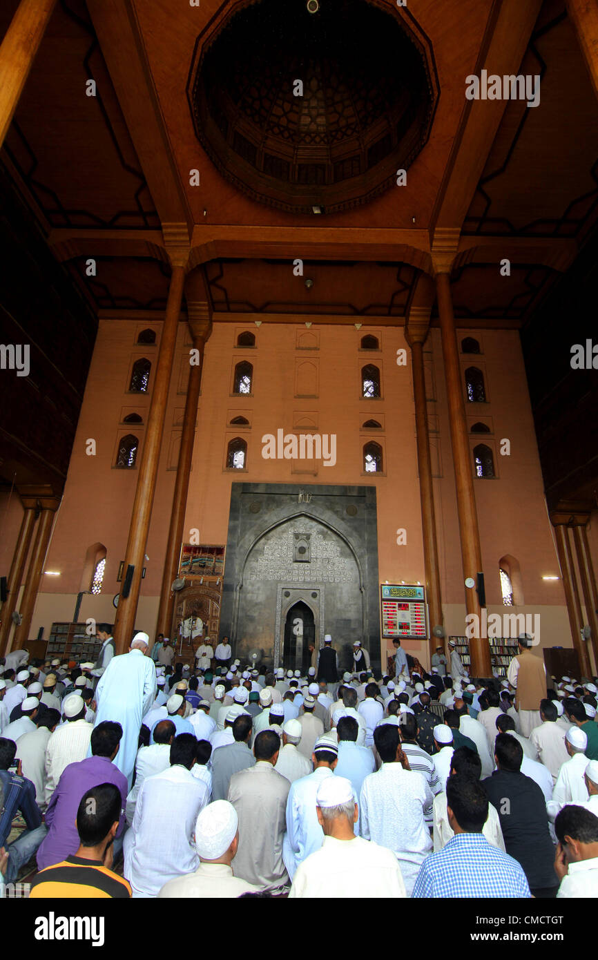 Jama masjid mosque srinagar kashmir hi-res stock photography and images ...