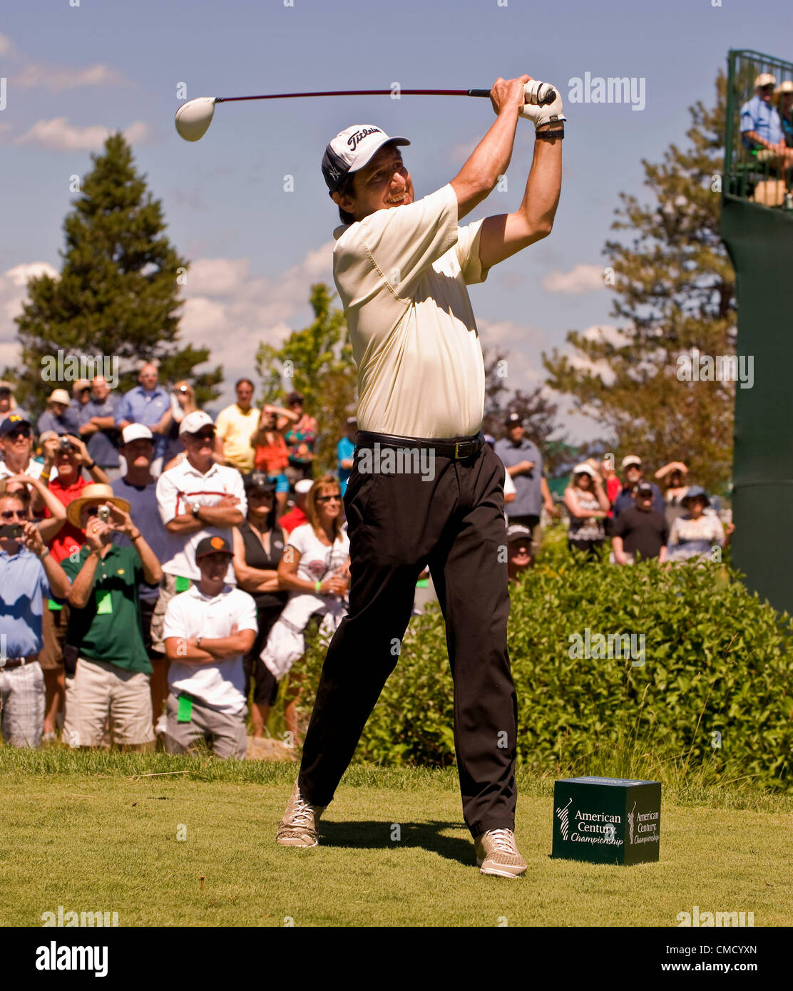 July 20, 2012 - Stateline, Nevada, USA - Actor Ray Romano plays in the ...