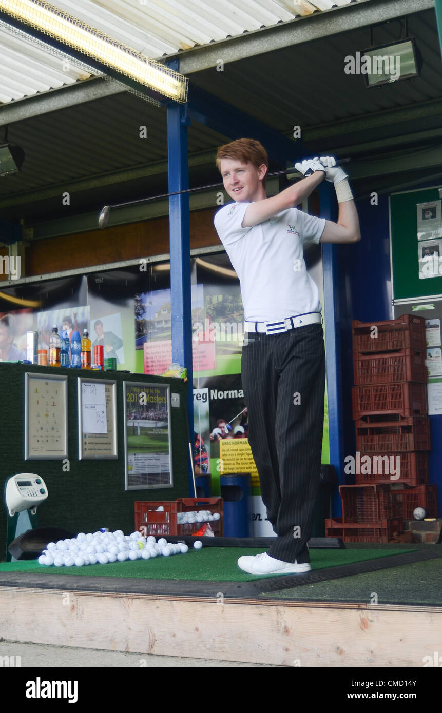 Simon Jones (Age 20) a professional golfer from Hastings attempts to ...
