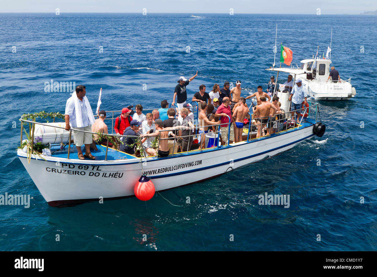 Redbullcliffdiving hi-res stock photography and images - Alamy
