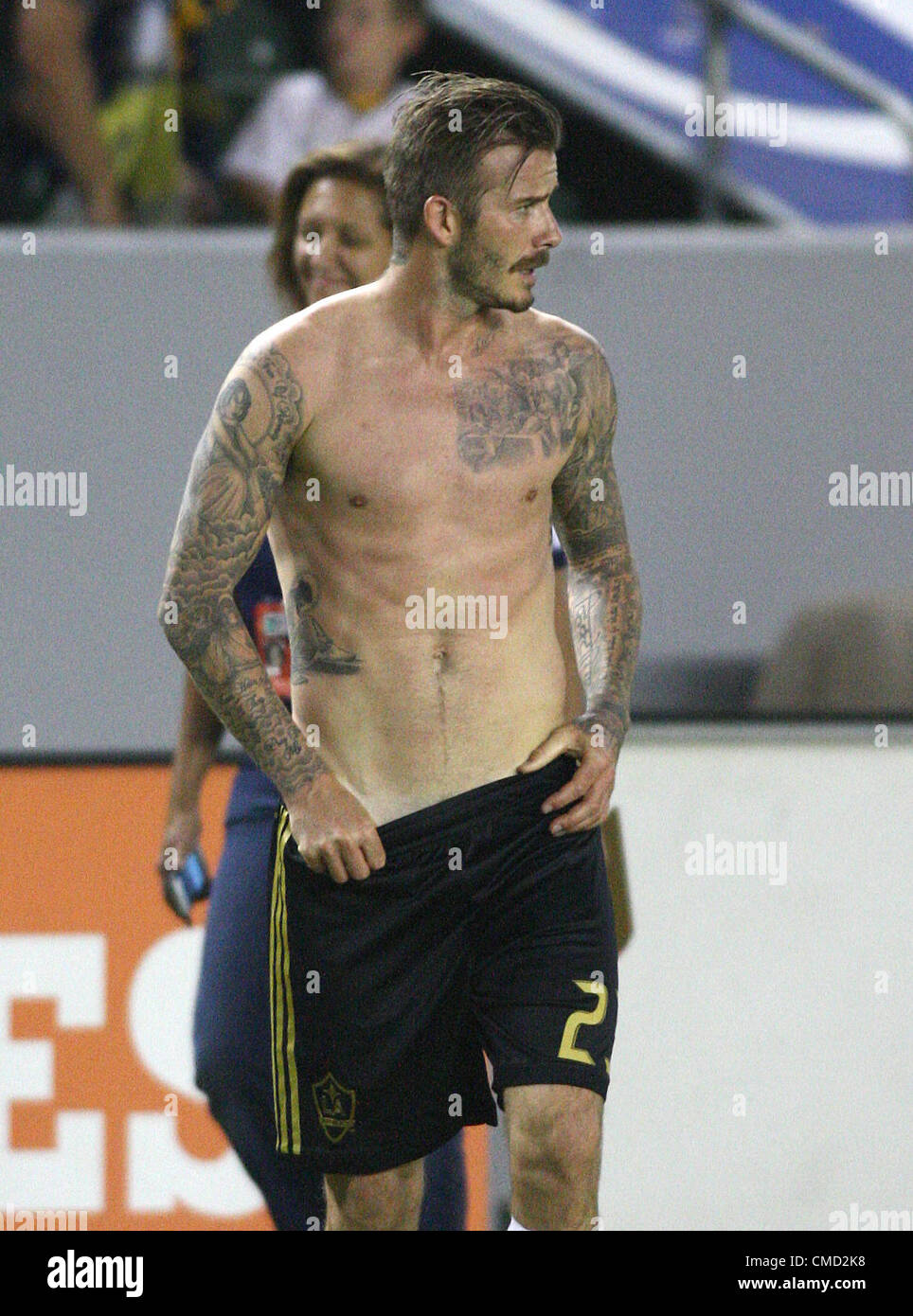 DAVID BECKHAM LA GALAXY V CHIVAS USA. MLS CARSON LOS ANGELES CALIFORNIA ...