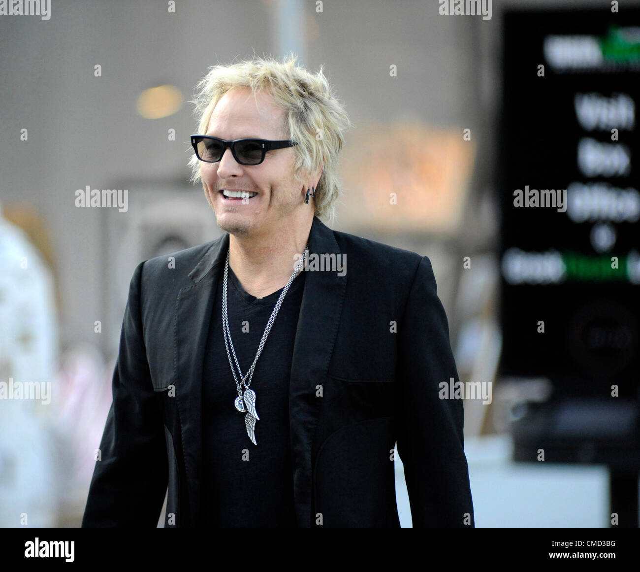 Velvet revolver drummer matt sorum hi-res stock photography and images ...