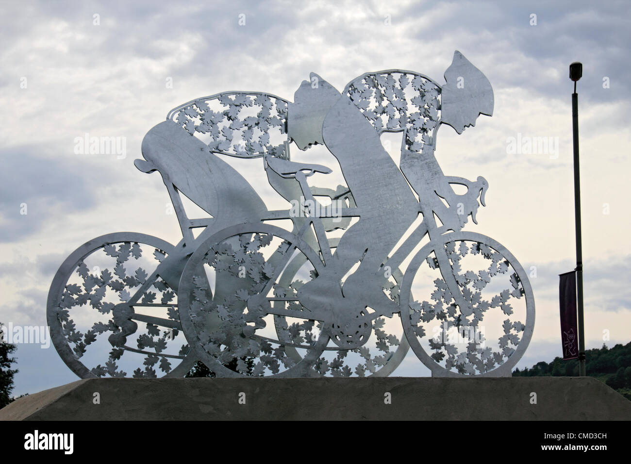 Dorking sculpture hi-res stock photography and images - Alamy