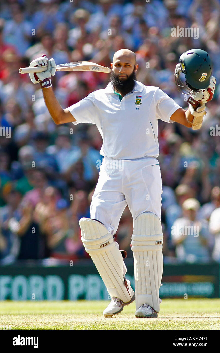 22/07/2012 London, England. South Africa's Hashim Amla celebrates being ...