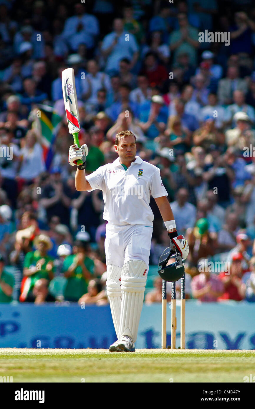 22/07/2012 London, England. South Africa's Jacques Kallis celebrates ...