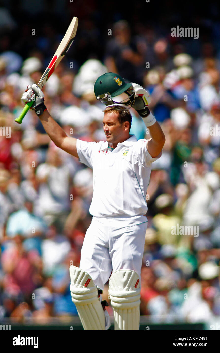 22/07/2012 London, England. South Africa's Jacques Kallis celebrates ...