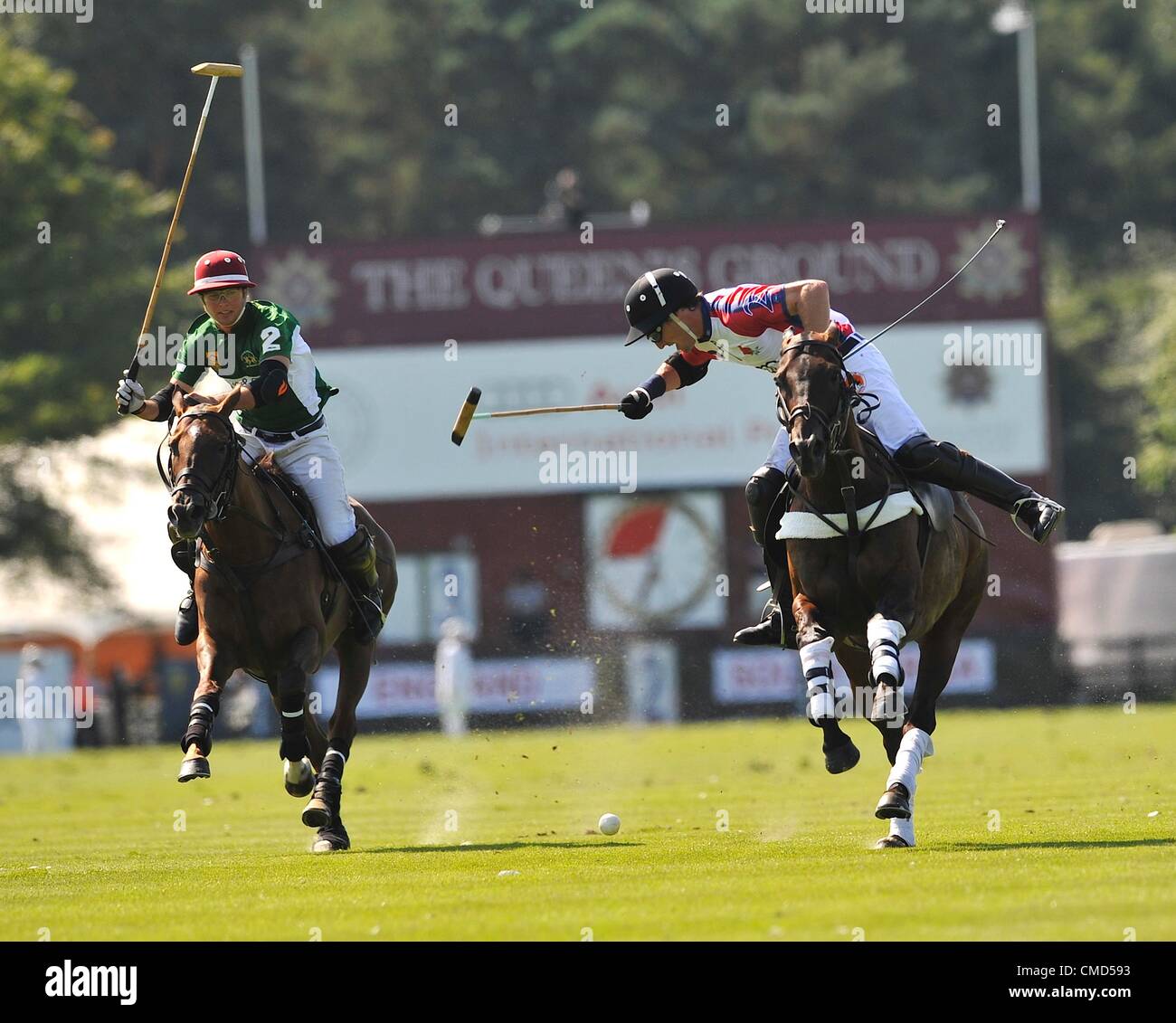 Mark tomlinson hi-res stock photography and images - Alamy