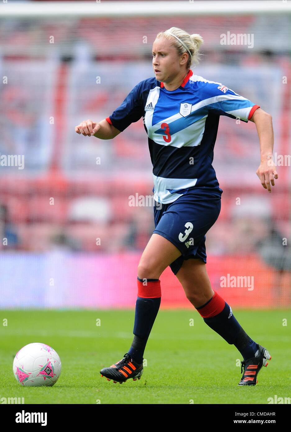 STEPHANIE HOUGHTON GREAT BRITAIN & ARSENAL GREAT BRITAIN LADIES V ...