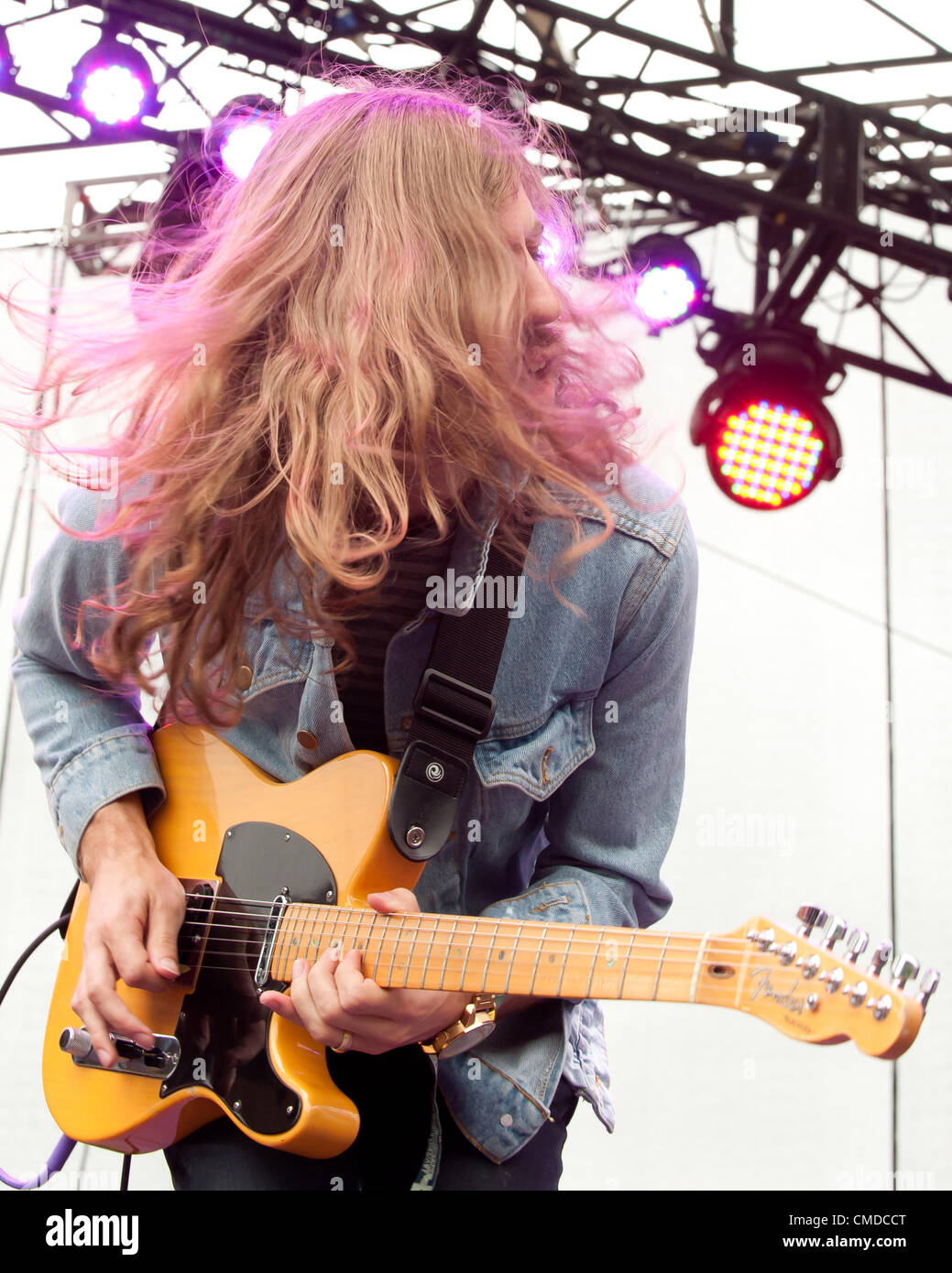 Rock star / musician Wayne Sermon of the alt rock indie rock indy rock ...