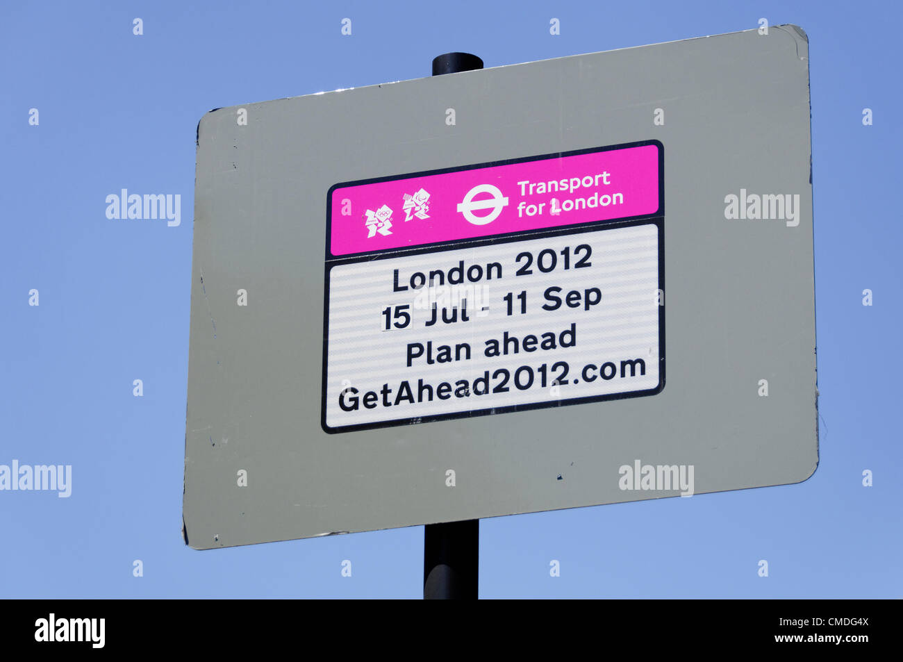Transport for london sign hi-res stock photography and images - Alamy