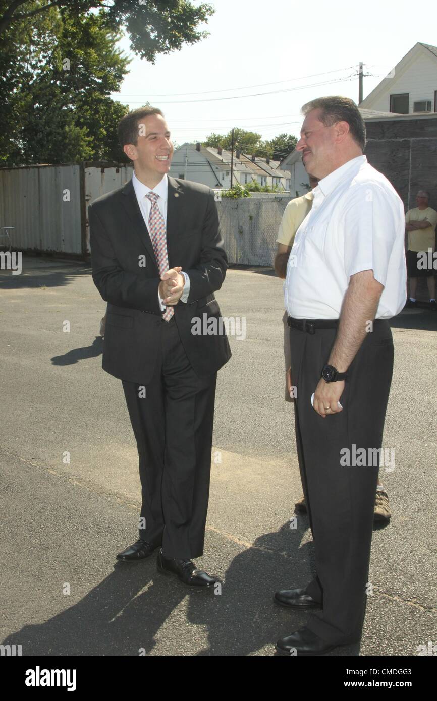 Goldfeder hi-res stock photography and images - Alamy