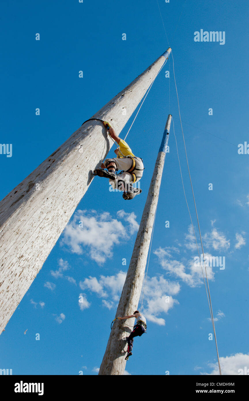 Pole climbing competition hi-res stock photography and images - Alamy