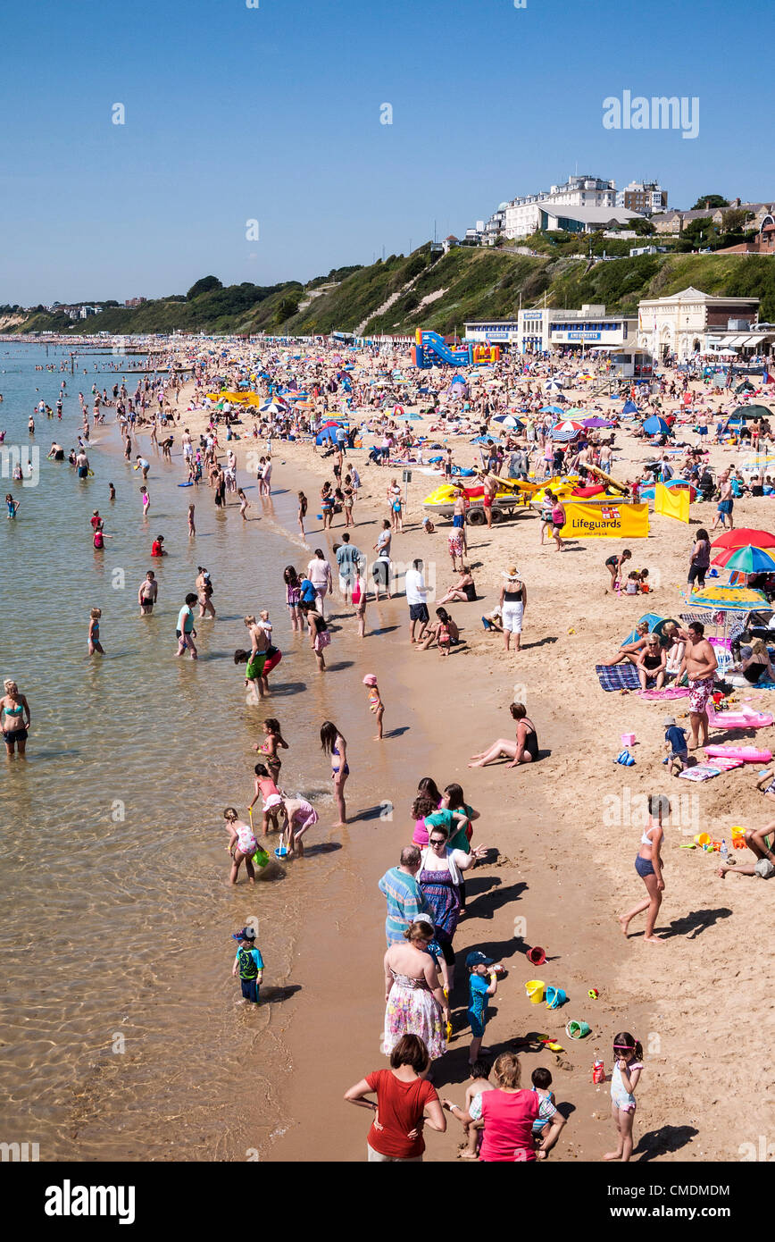 Bournemouth, People enjoying summer weather on West Beach, Dorset ...