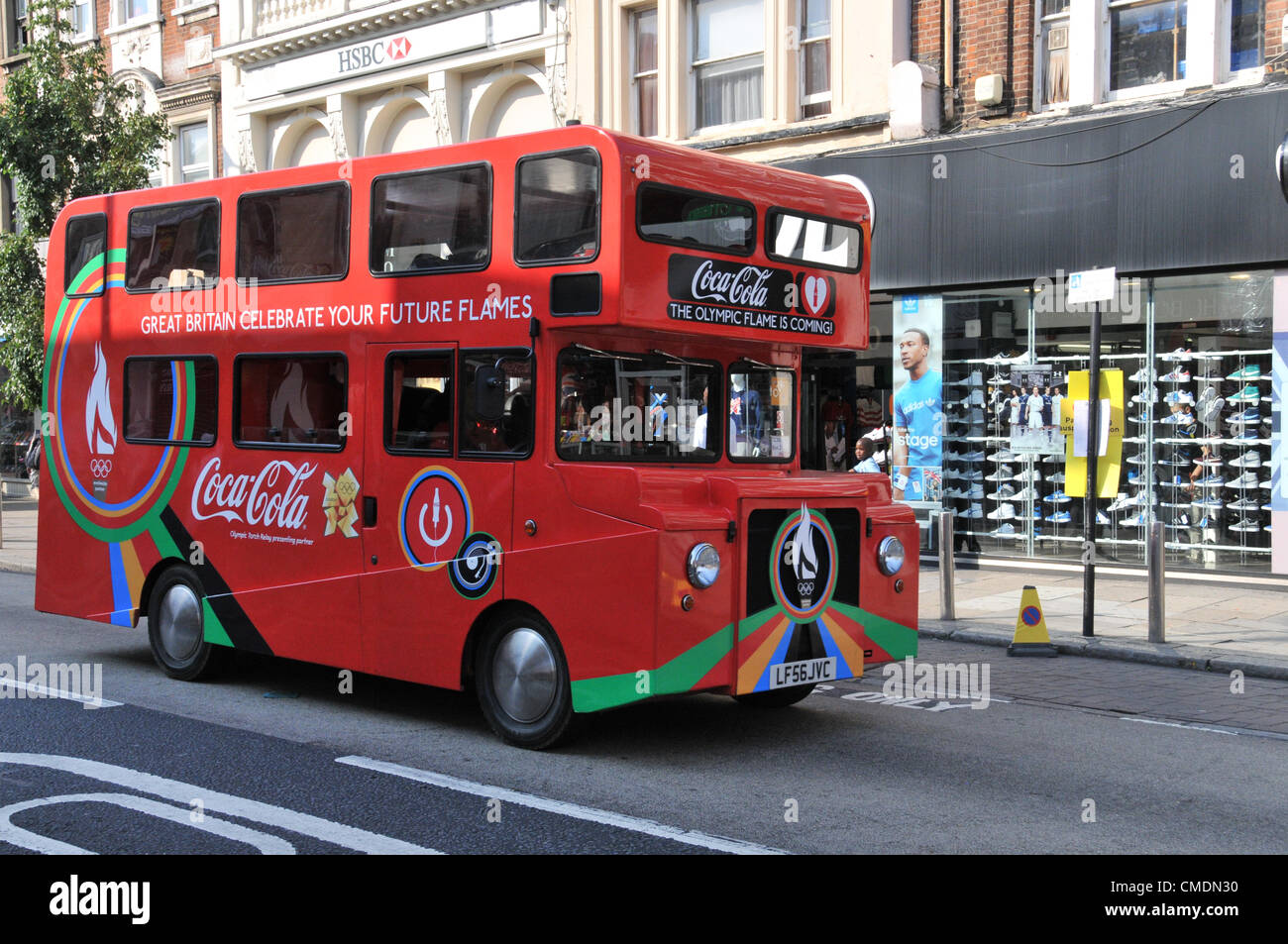 Sponsor of the olympic relay hi-res stock photography and images - Alamy