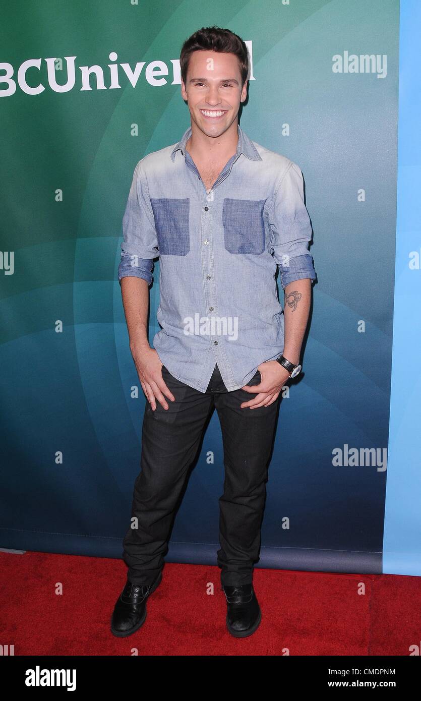 Nick Lazzarini Shirtless