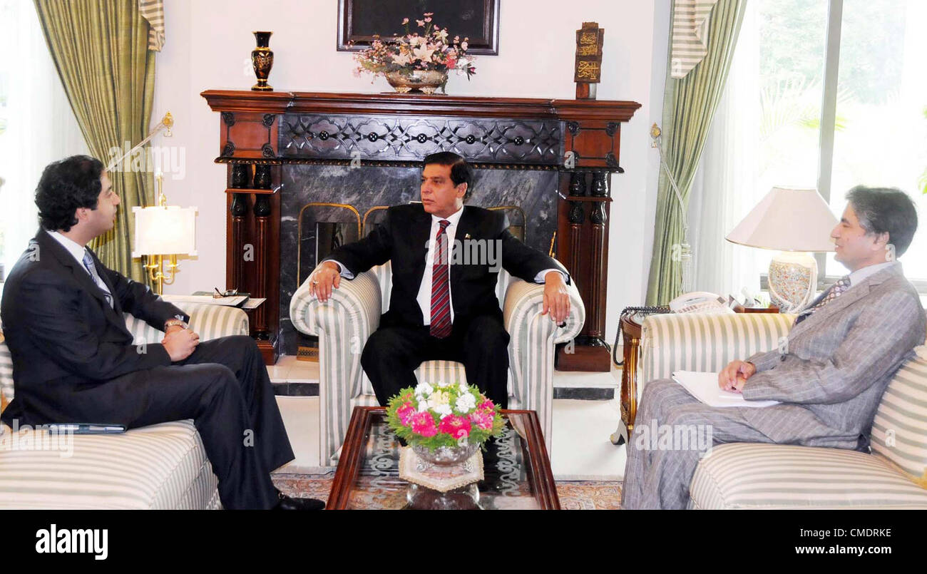 Prime Minister, Raja Pervez Ashraf talks with Basit Riaz, Advisor on IT ...