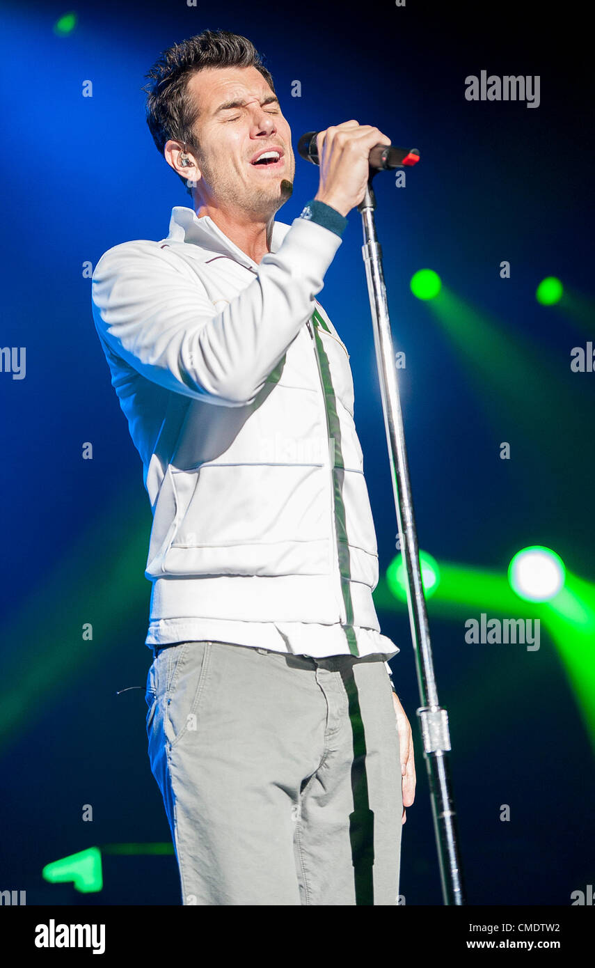 Jul. 25, 2012 - Raleigh, North Carolina; USA - Singer NICK HEXUM of the ...