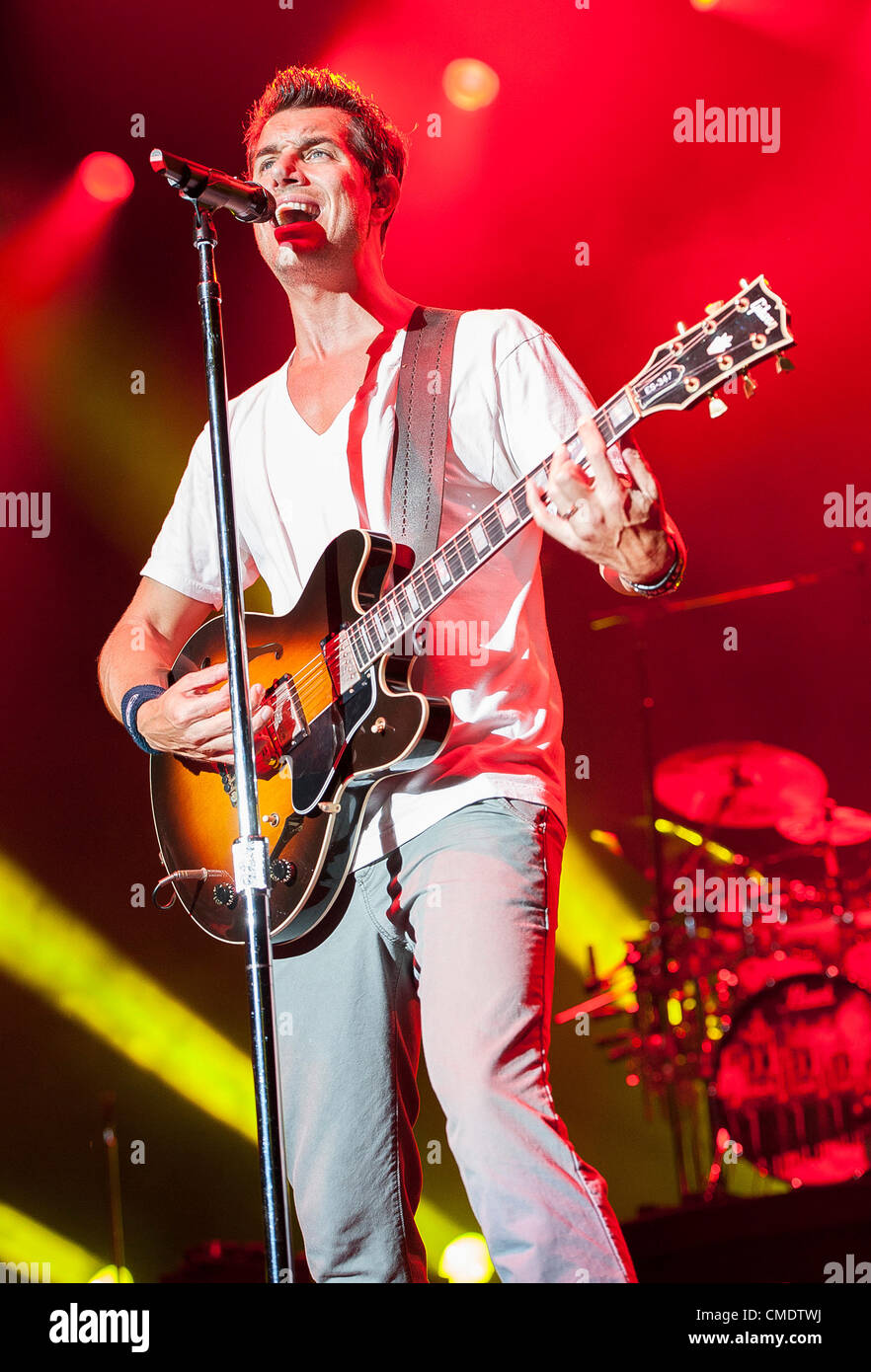 Jul. 25, 2012 - Raleigh, North Carolina; USA - Singer NICK HEXUM of the ...