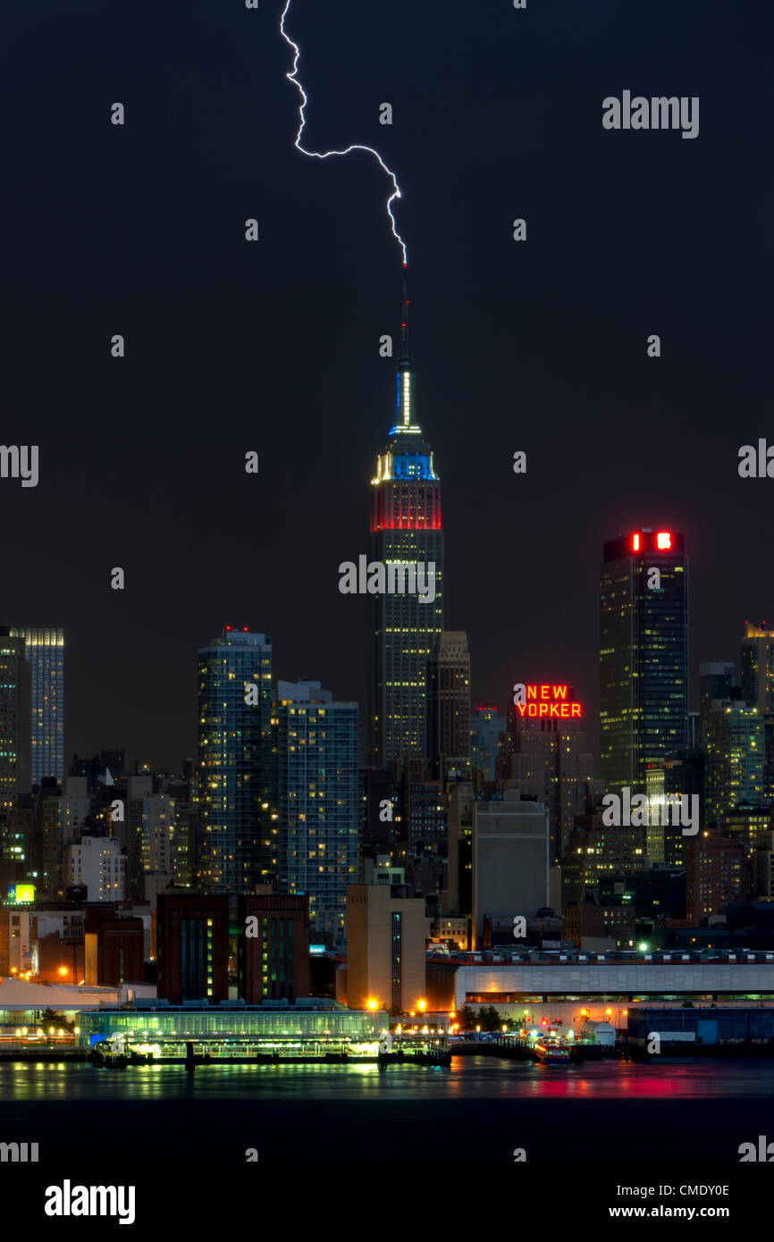 Blue lightning during night storm hi-res stock photography and images ...