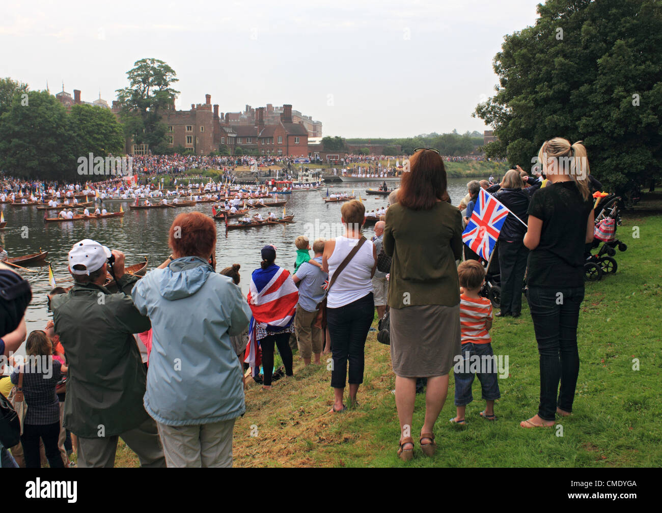 Olympic couldron 2012 hi-res stock photography and images - Alamy