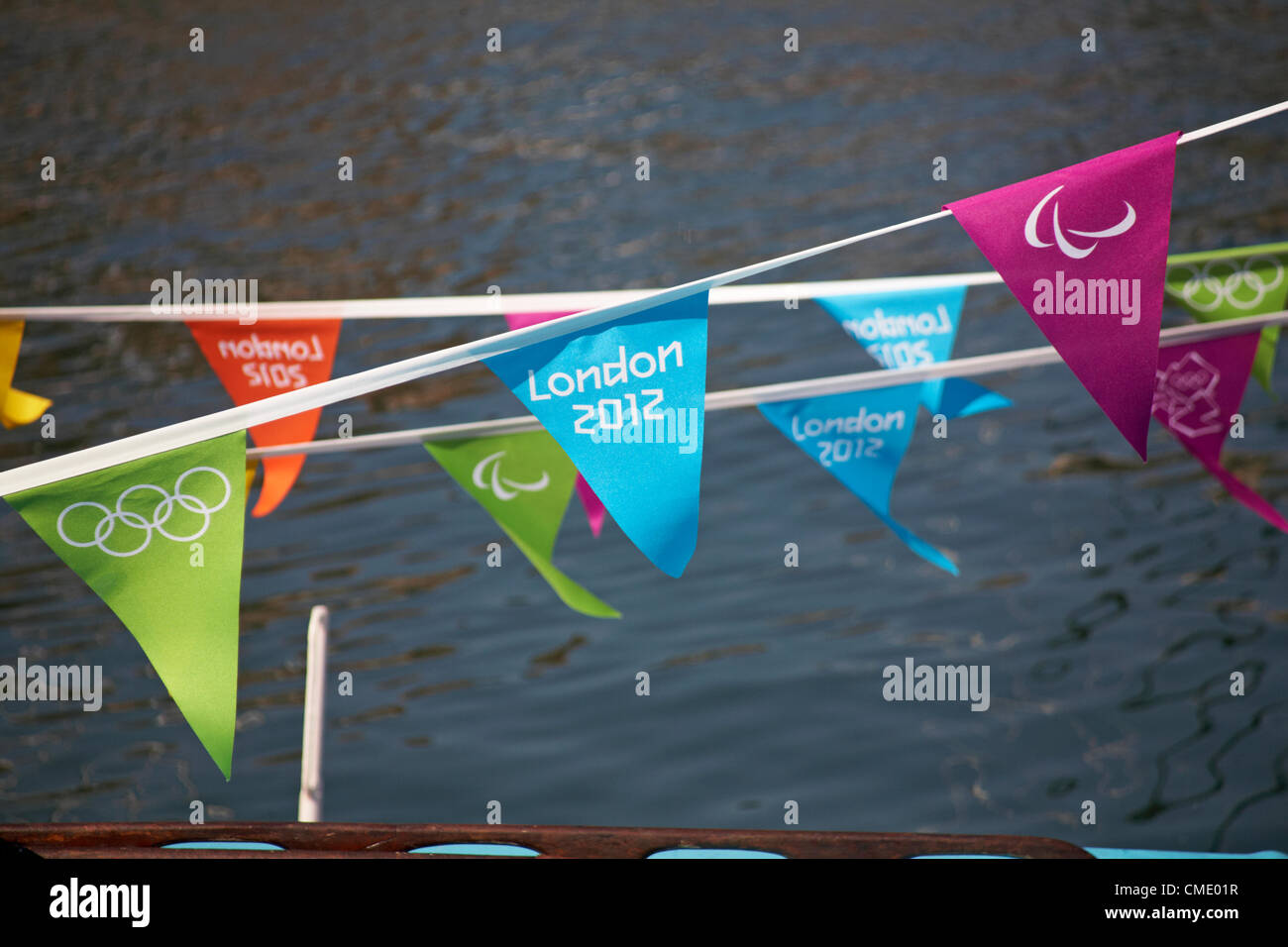 Flag united kingdom olympic rings hi-res stock photography and images ...