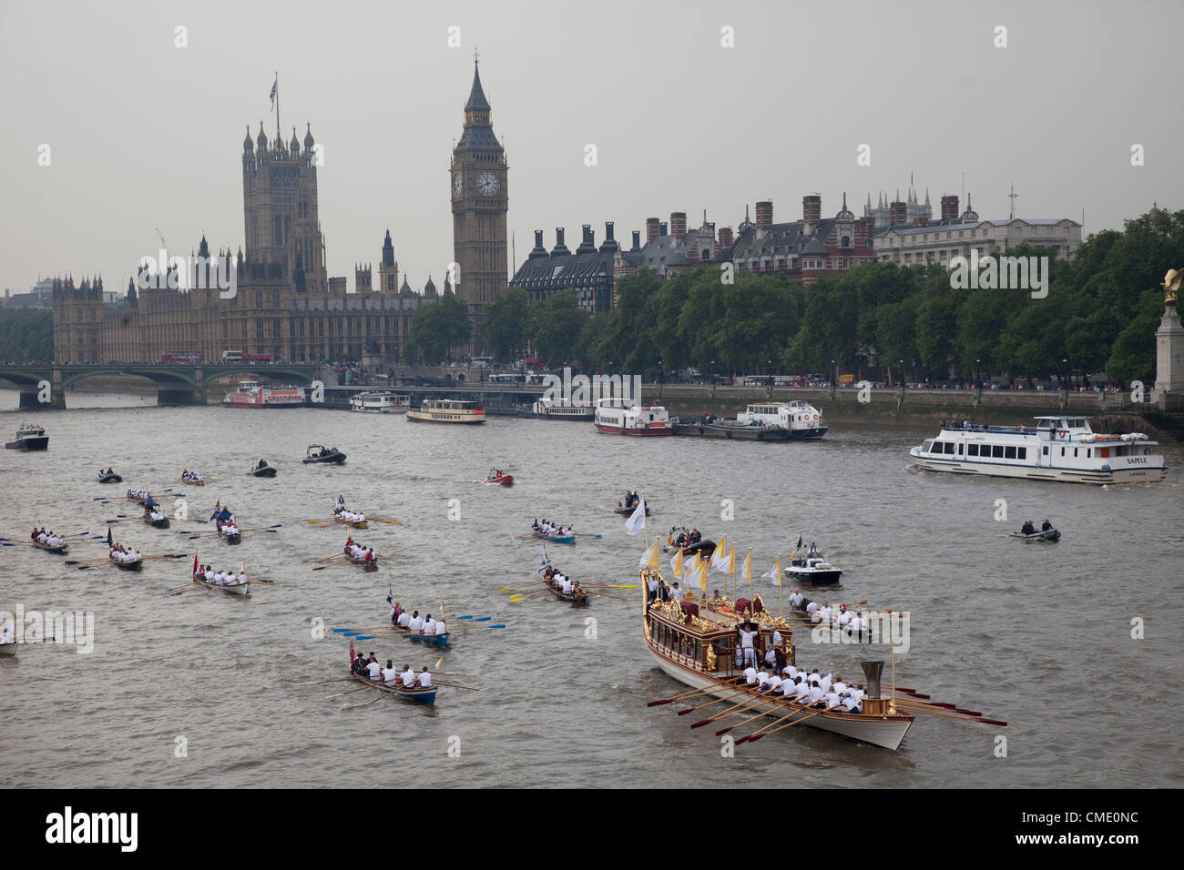 London olympic torch, boat hi-res stock photography and images - Alamy