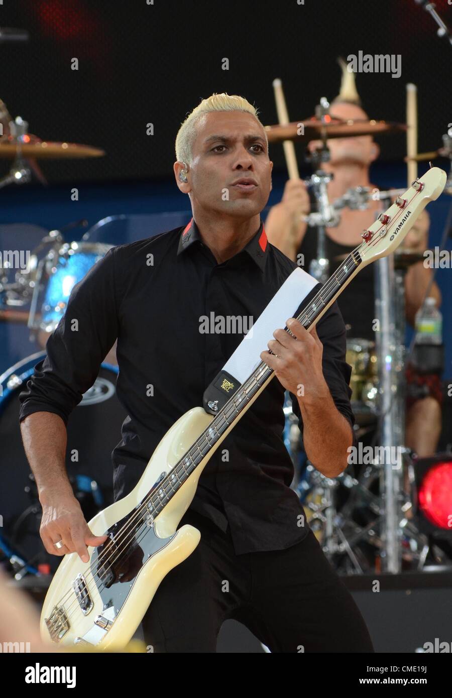 Tony Kanal on stage for No Doubt on GOOD MORNING AMERICA (GMA), , New ...