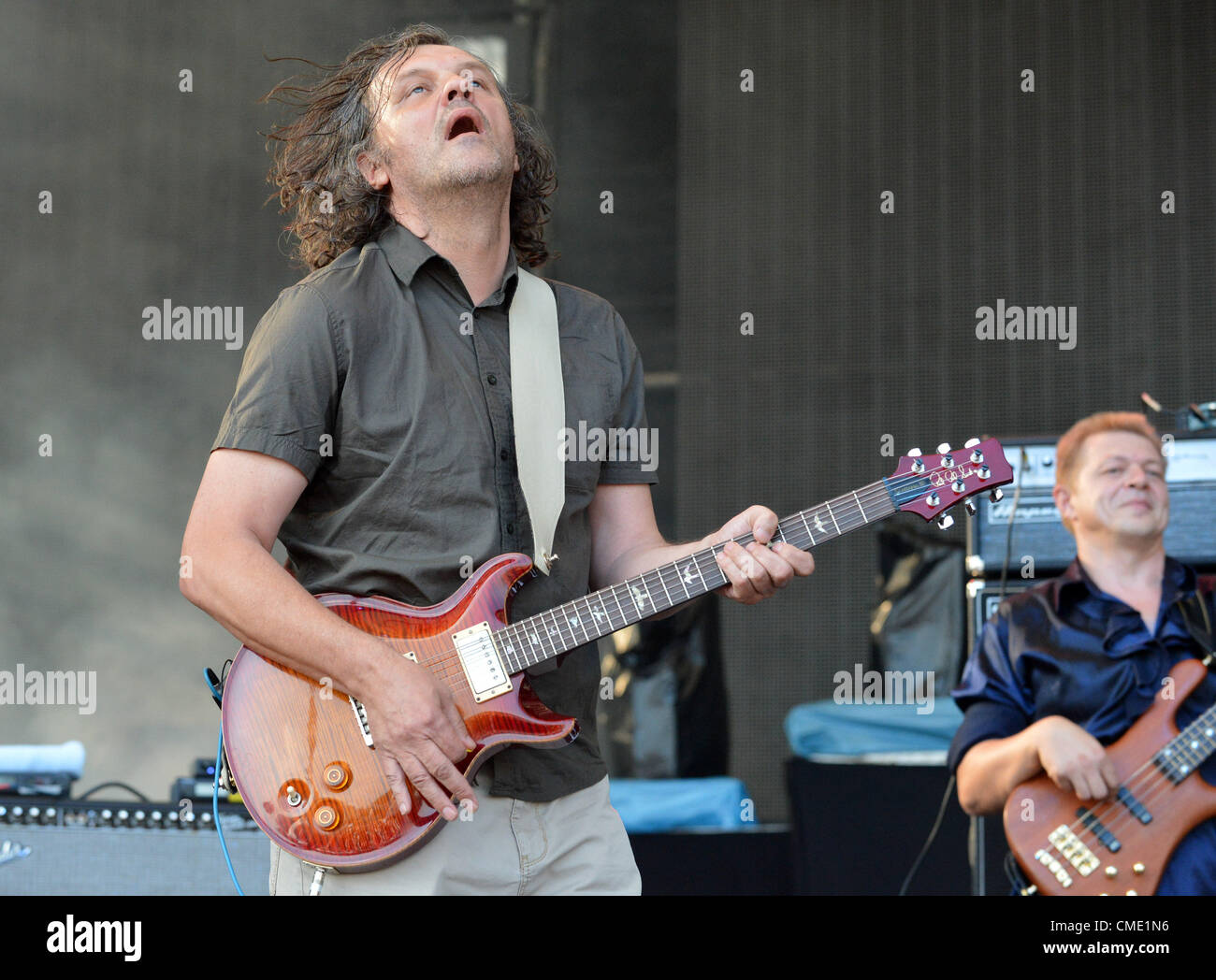 No smoking orchestra hi-res stock photography and images - Alamy