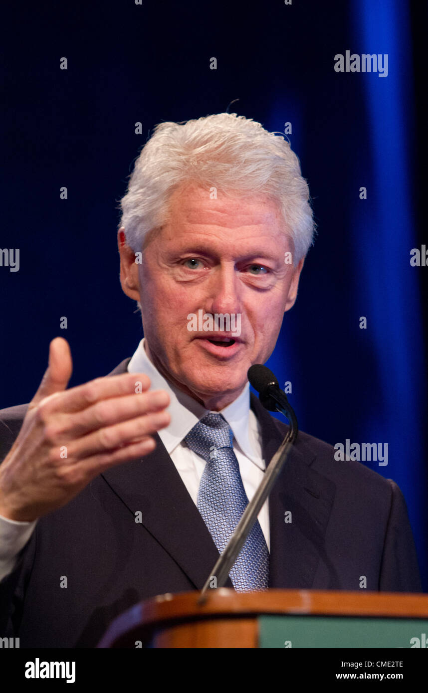 Former US President Bill Clinton speaks at the 2012 International AIDS ...