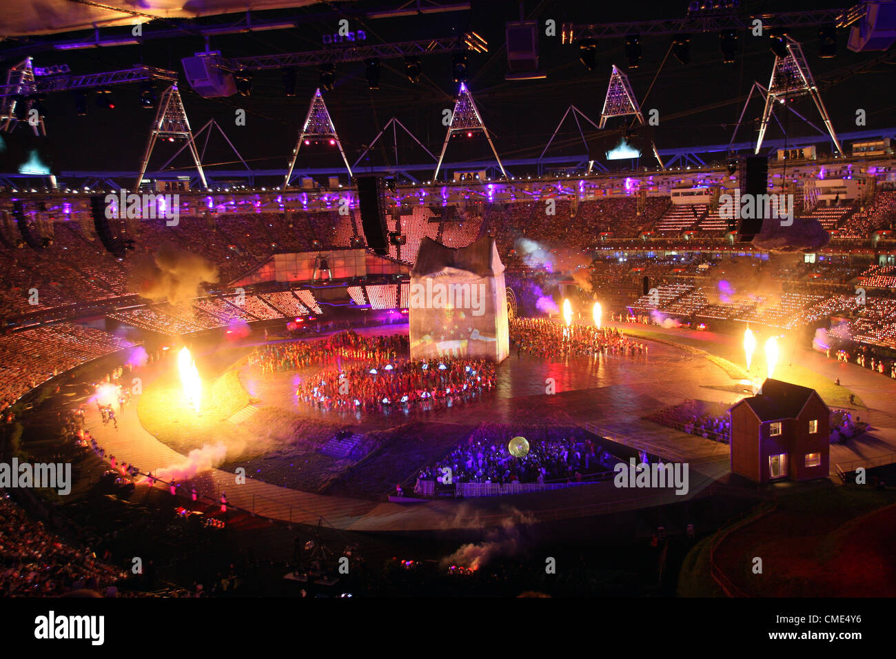General view inside the stadium hi-res stock photography and images - Alamy