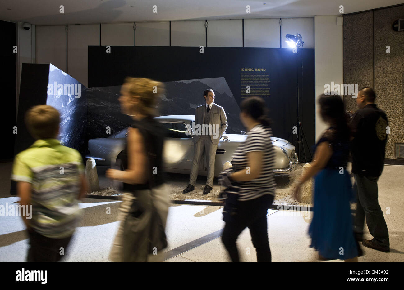 Young Sean Connery High Resolution Stock Photography and Images - Alamy