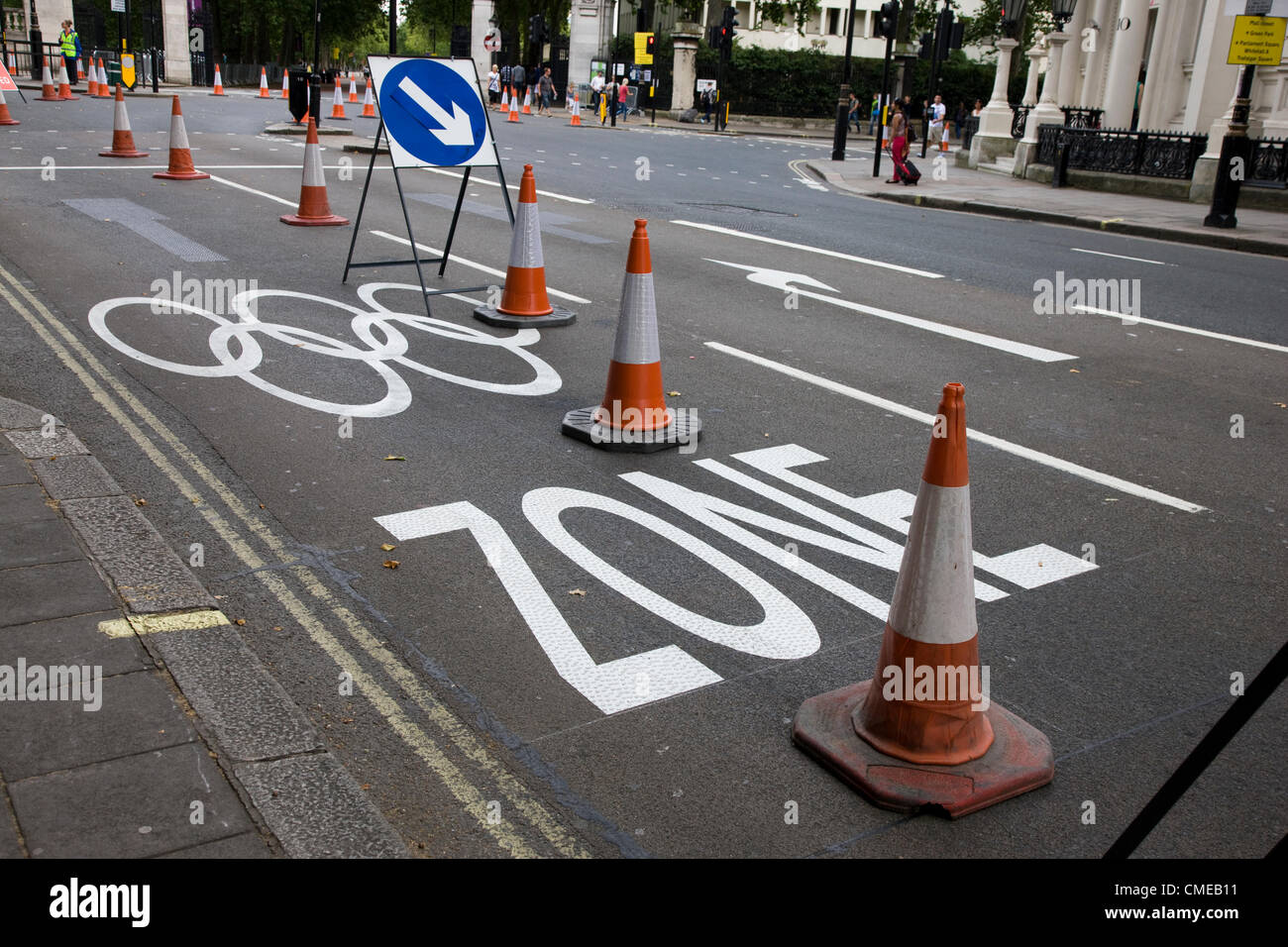 Lane closure traffic cones hi-res stock photography and images - Alamy