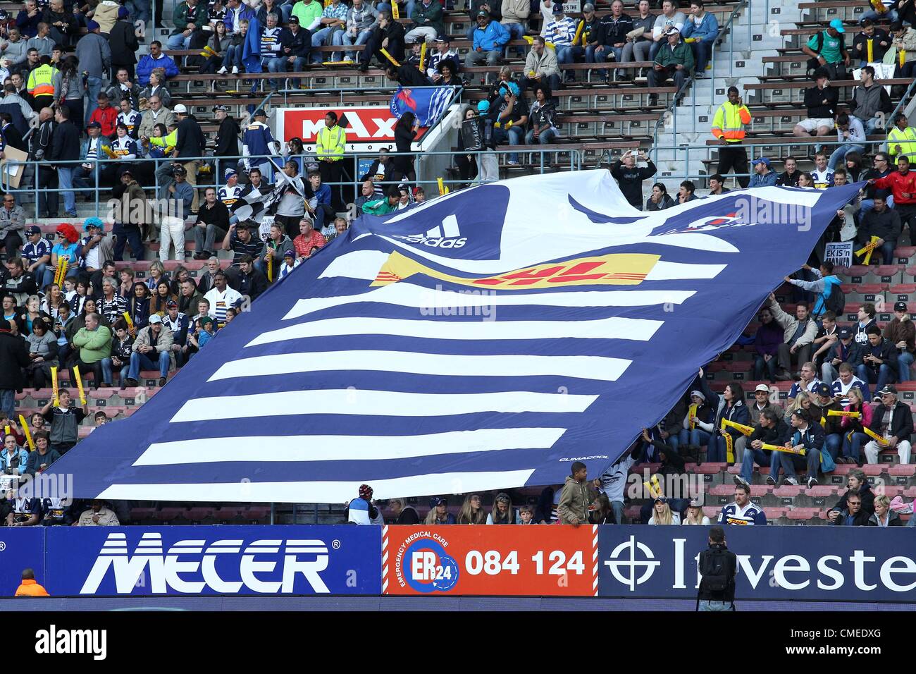 Dhl stadium cape town general view hi-res stock photography and images ...