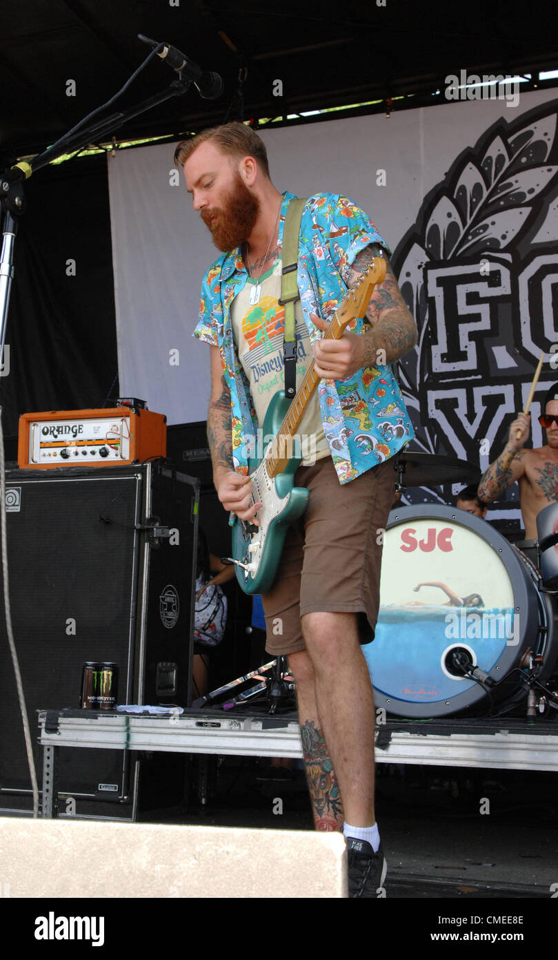 VANS WARP TOUR 2012 bringsFOUR YEAR STRONG, whose punk rock ...