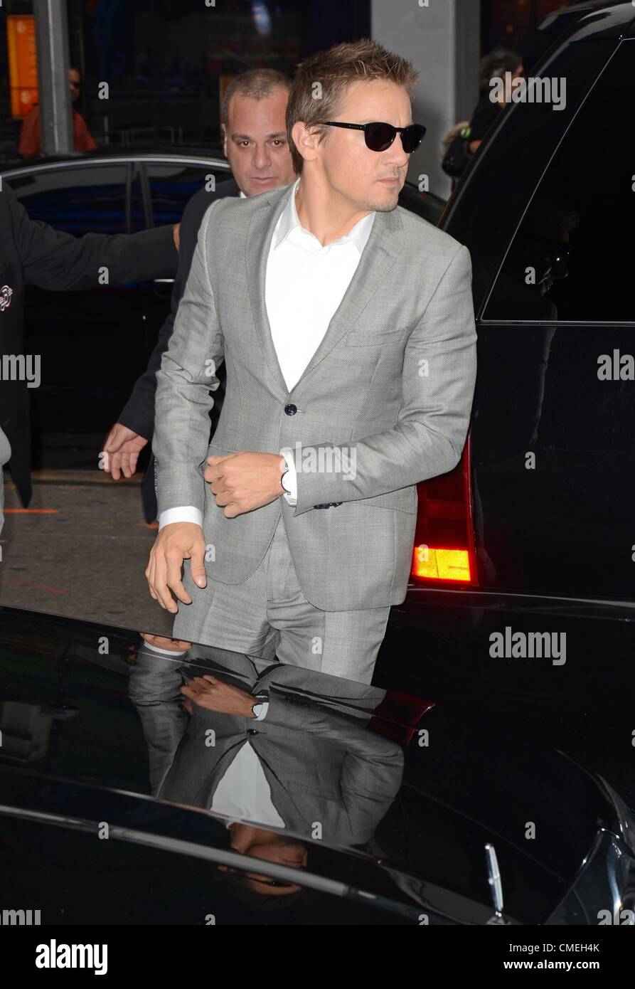 Jeremy Renner at talk show appearance for GOOD MORNING AMERICA (GMA ...