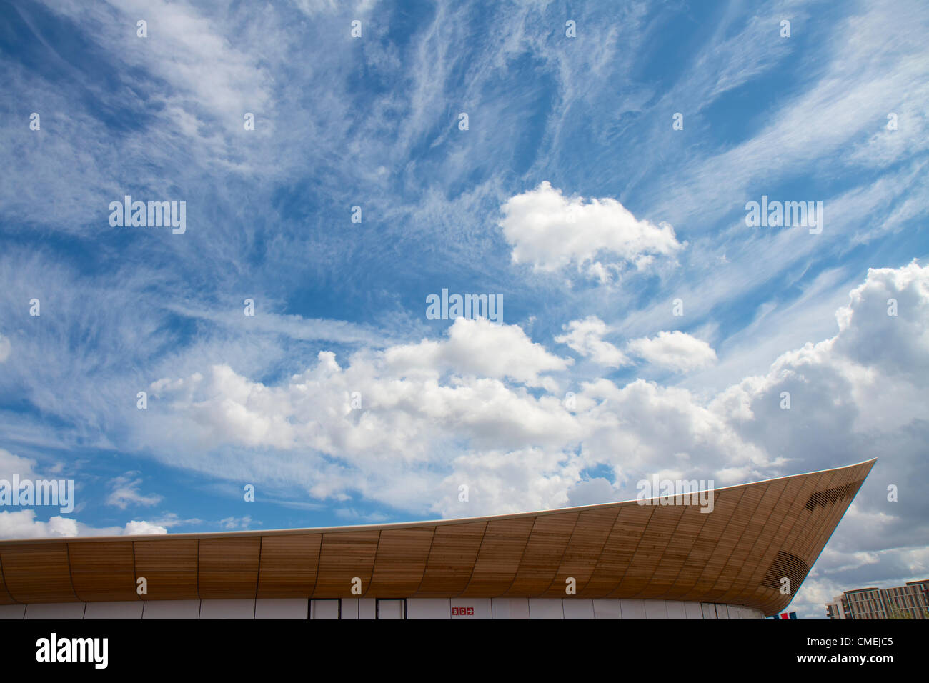 2012 velodrome building hi-res stock photography and images - Alamy