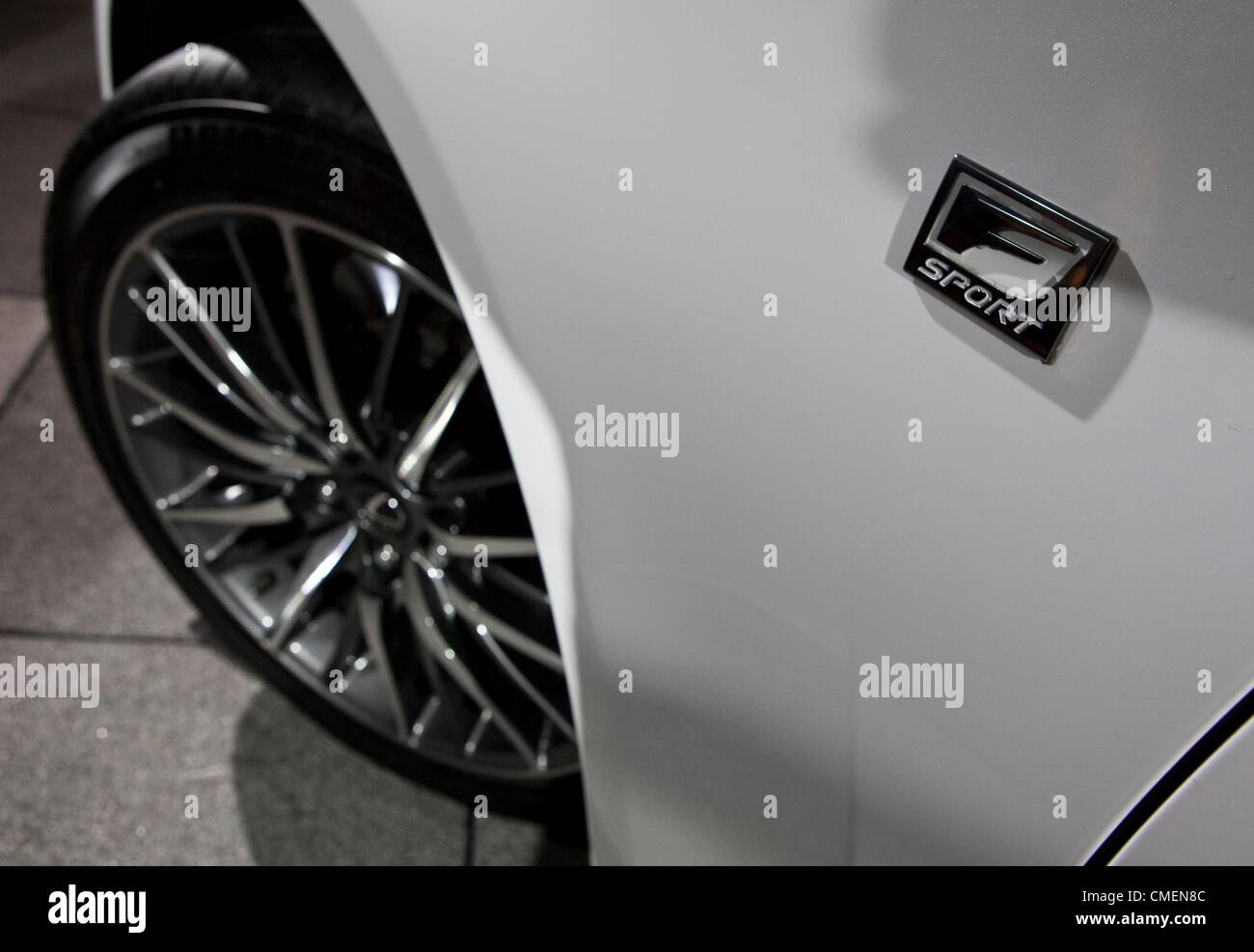 July 30, 2012 - San Francisco, California, U.S. - The new 2013 Lexus LS ...